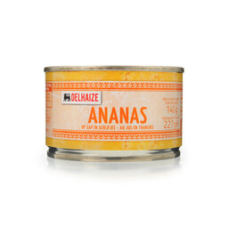 Gekaramelliseerde kippenvleugeltjes en gebakken rijst met ananas